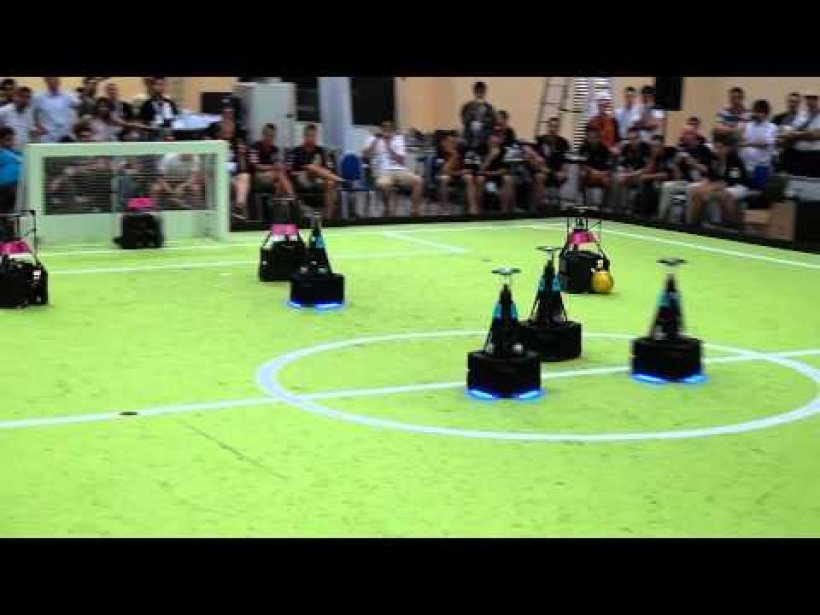 Fotbaloví roboti si to rozdali na mistrovství světa. Do roku 2050 ...