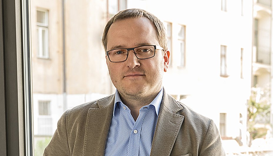 Češi jsou nejaktivnější cestovatelé z regionu | Hospodářské noviny (HN.cz)