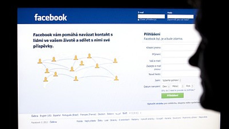 ČESKÝ SVĚT ROBERTA BŘEŠŤANA: Kolik toho na vás vládě řekne Facebook ...